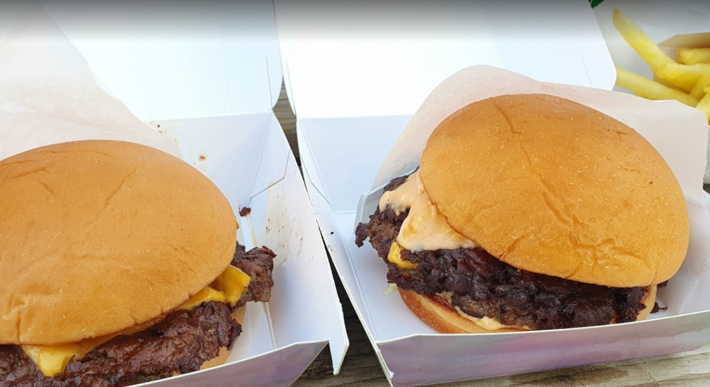 مطعم فومو برجر FOMO Burger ( الأسعار + المنيو + الموقع ) - مطاعم و ...